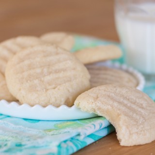 Simple Vanilla Cookies